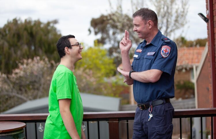 Ambulance Victoria paramedics ‘signing’ up to Auslan training - Hearing ...
